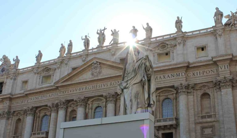 Vatican Statues: 38 Most Famous Indoor & Outdoor Sculptures
