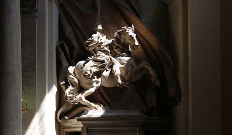 Vatican Statues: 38 Most Famous Indoor & Outdoor Sculptures