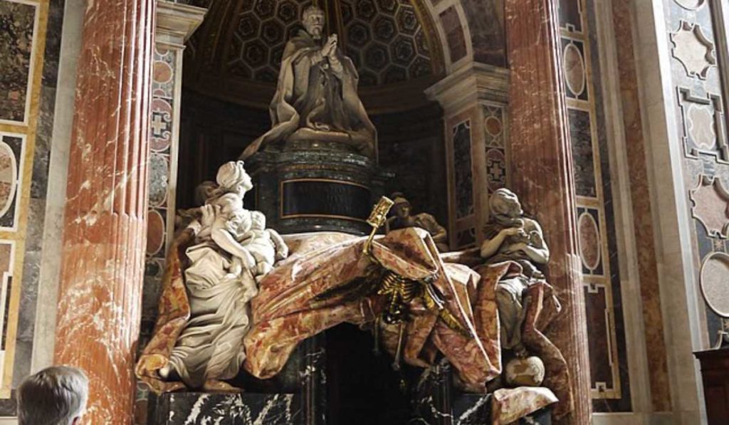 Vatican Statues: 38 Most Famous Indoor & Outdoor Sculptures