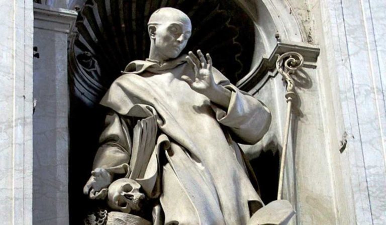 Vatican Statues: 38 Most Famous Indoor & Outdoor Sculptures
